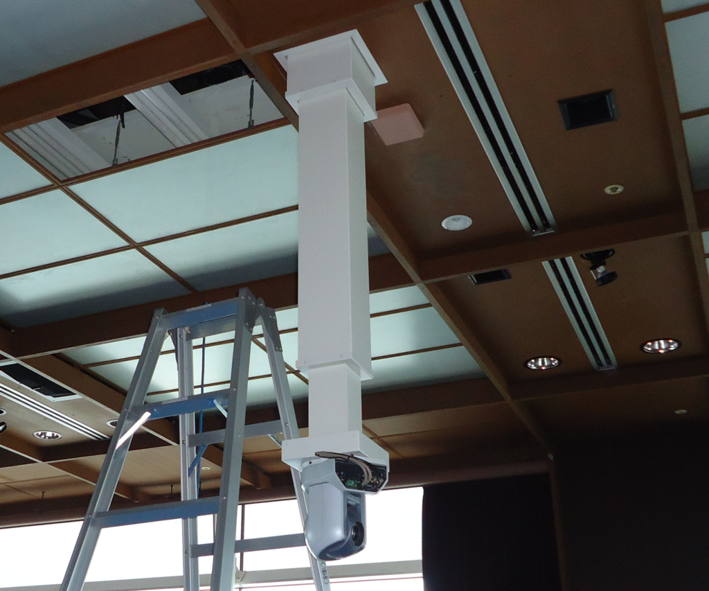 株式会社ダイエン | » プロジェクター昇降機